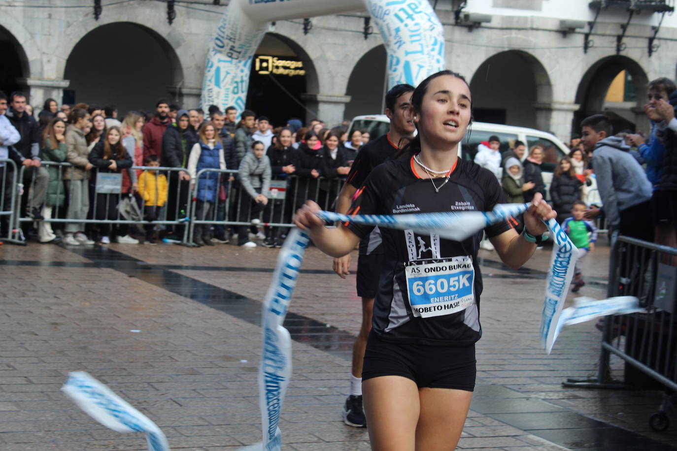Aitor Mimenza y Eneritz Aramendi ganan la San Silvestre azpeitiarra | El Diario Vasco
